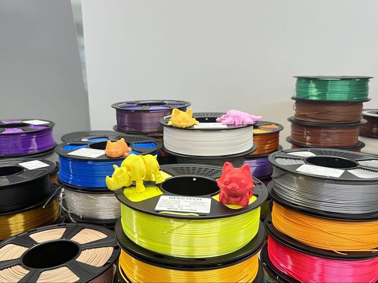 Choosing the Right 3D Printing Materials and Filaments: A Guide for ...